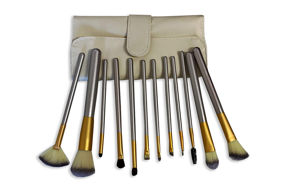 Make Up Brush Cleaner With Brush Set – Sharper Image