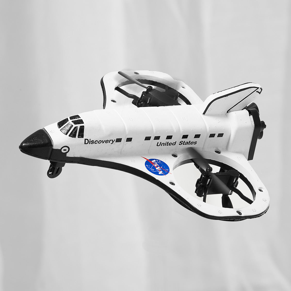 Smithsonian RC Space Shuttle Discovery Drone – Sharper Image