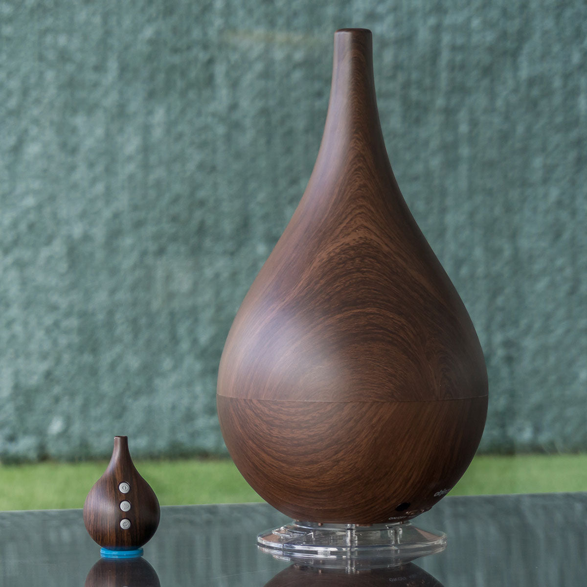 Wood-Grain Aromatherapy Humidifier – Sharper Image